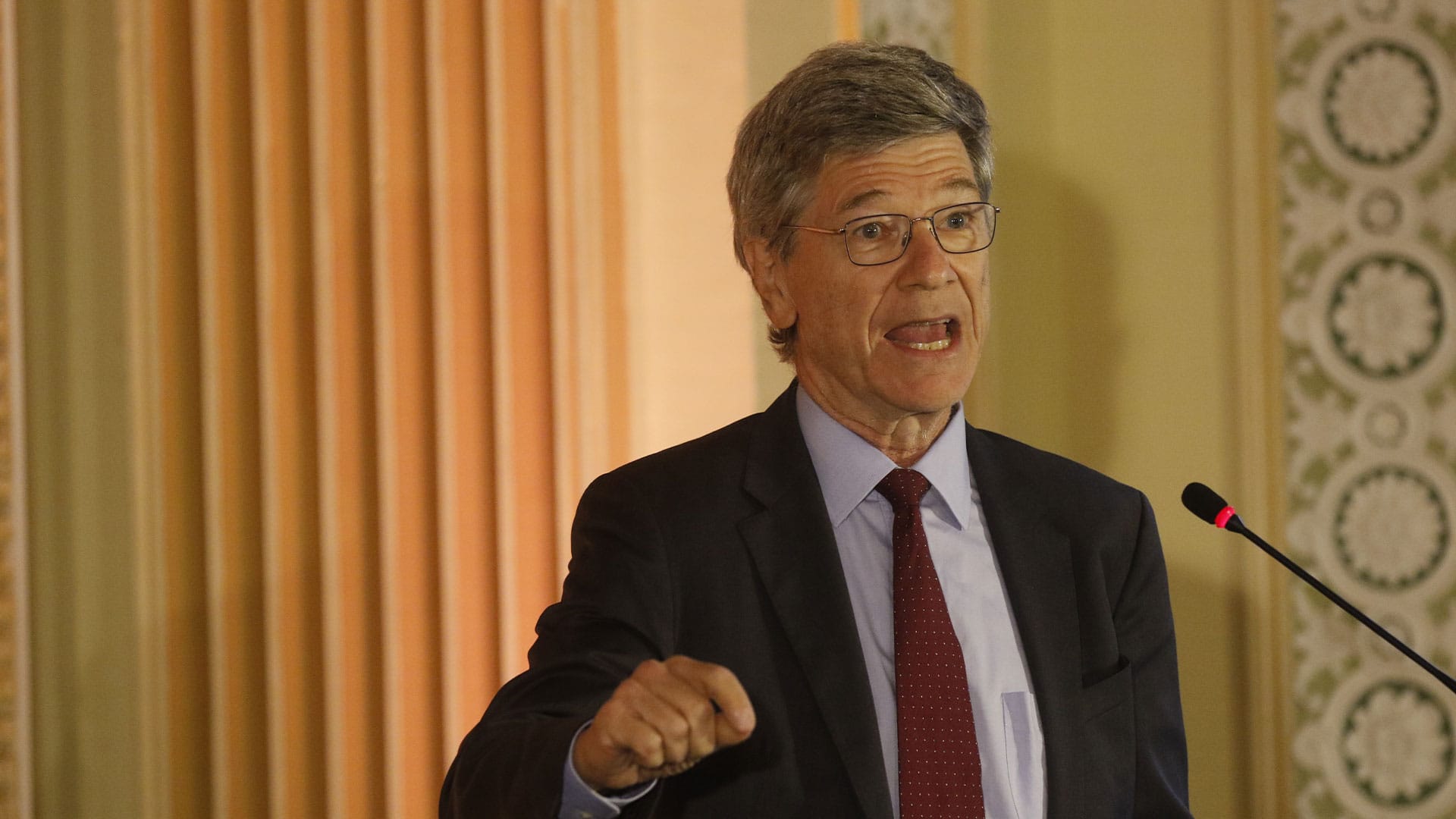 Jeffrey Sachs: Der Krieg in der Ukraine ist zu Ende | Von Tilo Gräser