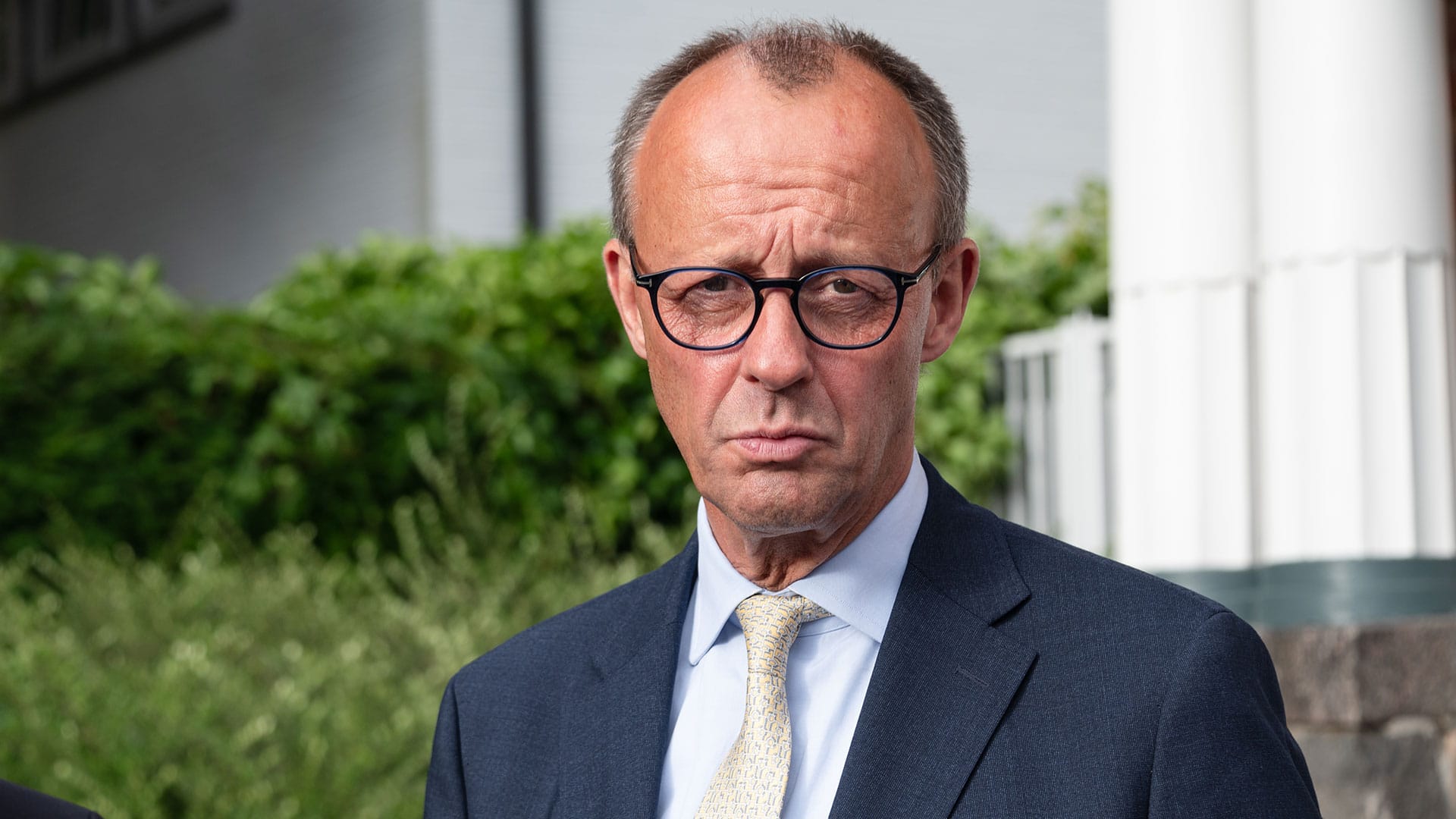 CDU: Krieg gewinnt man nur mit Schulden | Von Paul Clemente