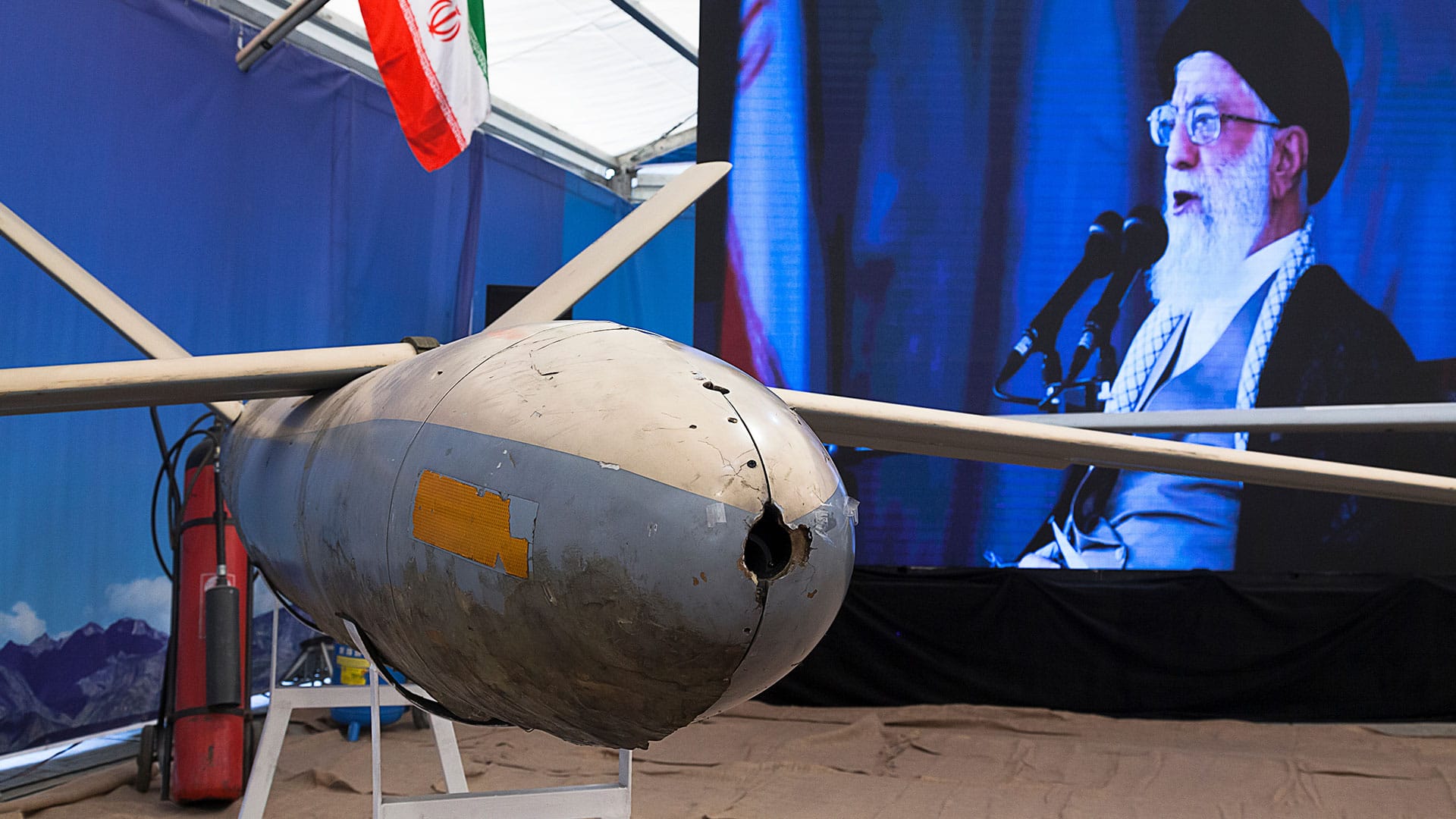 Warum niemand dem Iran zu Hilfe eilt | Von Hermann Ploppa